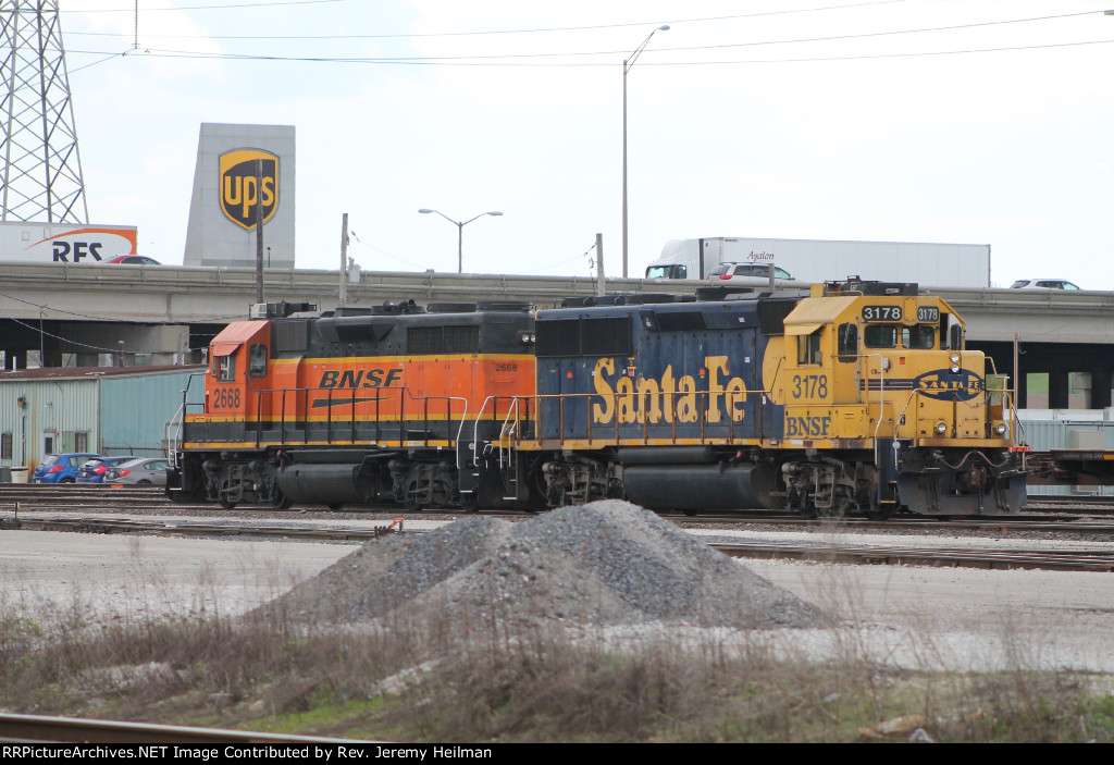 BNSF 3178 & 2668 (1)